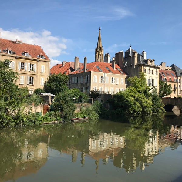 Temple Neuf - Place de la Comédie