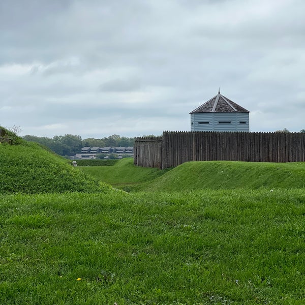 Fort George National Historic Site of Canada - Historic and Protected Site