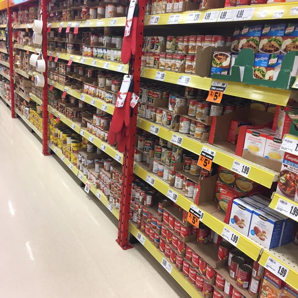 Super C - Supermarket in Saint-Laurent