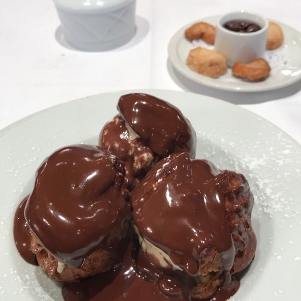 Chez Georges - French Restaurant in Ternes