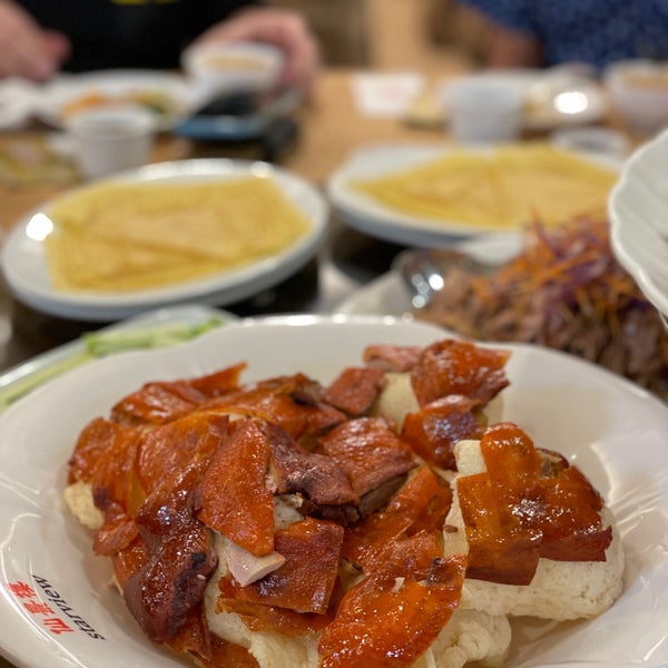 Starview Restaurant (仙景樓飯店) - 2832,2833,2834 Jalan Baru