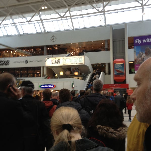 Bergen Lufthavn (BGO) - Airport in Flesland