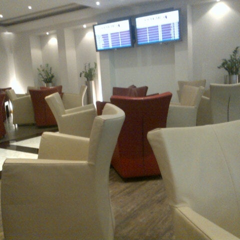 Qatar Airways Privilege Club Silver Lounge (Now Closed) - Airport ...
