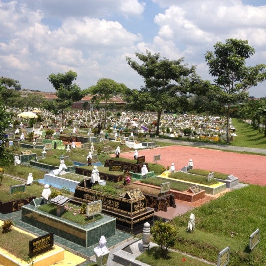 Pusara Abadi N-1-3 Muslim Cemetary - Spiritual Center