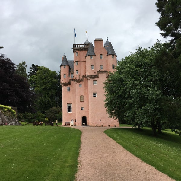 Craigievar Castle - Castle