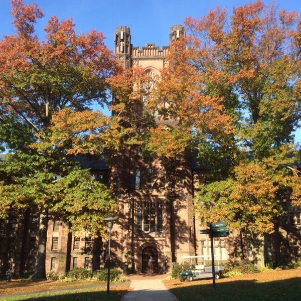 Mount Holyoke College Library - 3 tips from 240 visitors