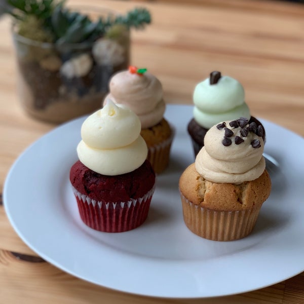 The Cupcake Shoppe Bakery - 104 Glenwood Ave