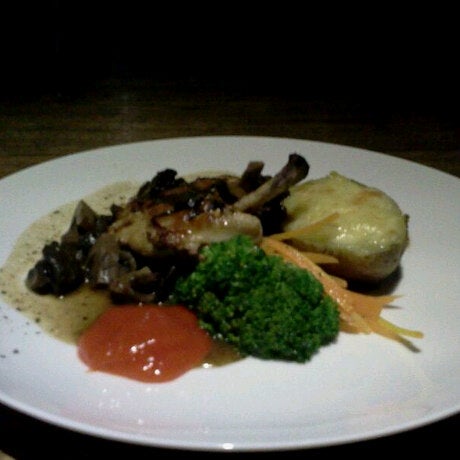 Maja House Restaurant - Bandung - Restaurant in Jakarta Capital Region