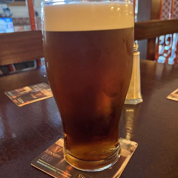 Merchant's Arch Bar & Restaurant - Pub in Dublin