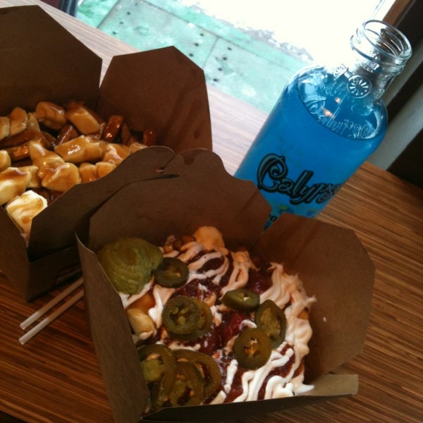 Smoke's Poutinerie - Poutine Place in Central Hamilton