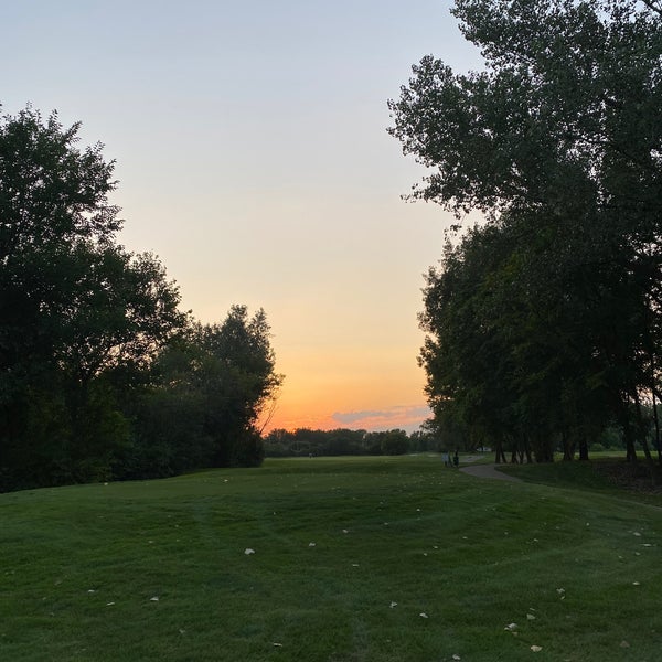 Waters Edge Golf Course - 4 tips from 403 visitors