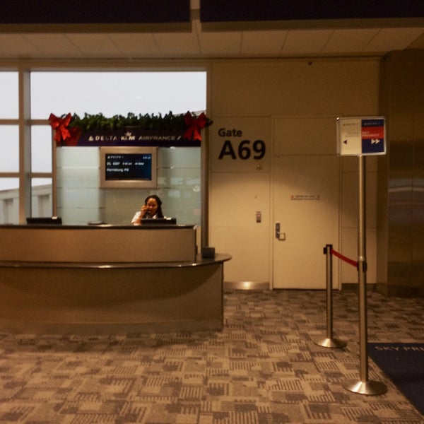 Gate A69 - 4 tips