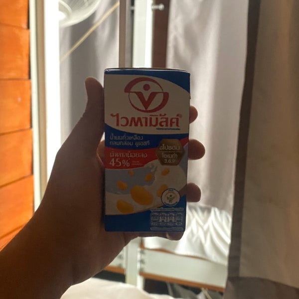 GLUR Bangkok Hostel & Coffee Bar - บางรัก - พระนคร, กรุงเทพมหานคร