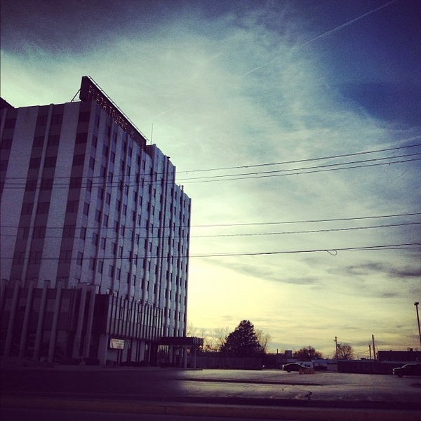 The Plaza Towers - Office in Springfield