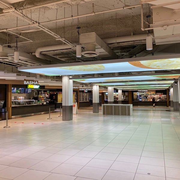 Carrefour Industrielle Alliance - Shopping Mall in Montréal