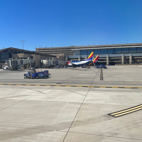 Gate D8 - Sky Harbor - Concourse D, Terminal 4