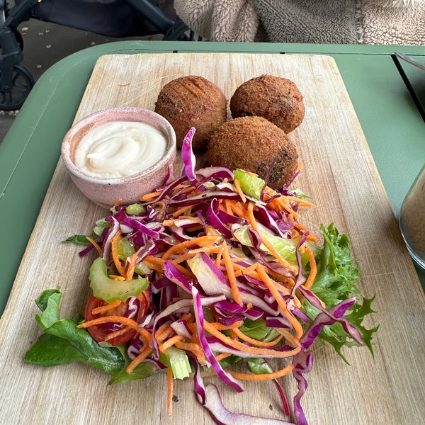 Percy and Percy - Café