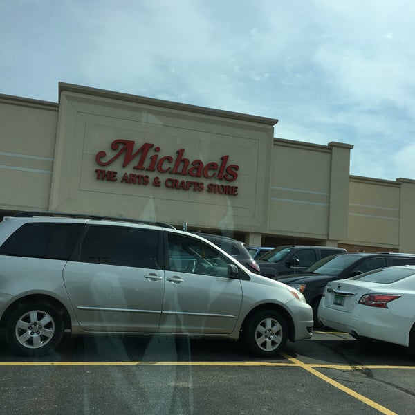Michaels - 4 tips from 429 visitors