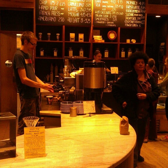 Mudhouse - 213 W Main St