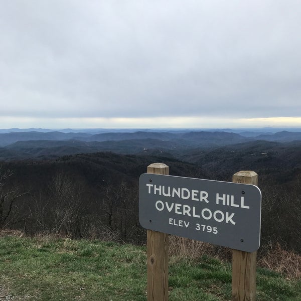 Thunder Hill Overlook - 3 tips from 163 visitors