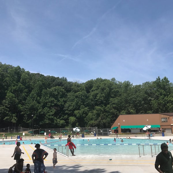 Sprain Ridge Park Pool - 149 Jackson Ave