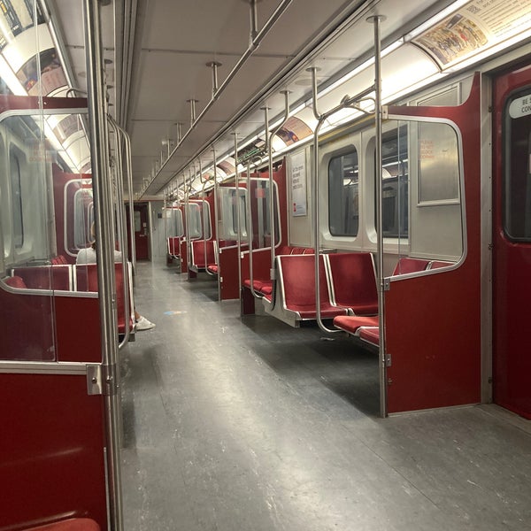 Islington Subway Station - Islington - City Centre West - 3286 Bloor St W