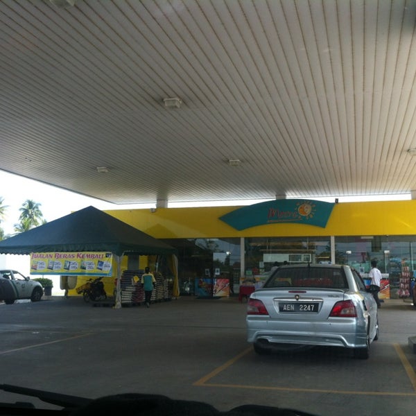 PETRONAS Station - Parit Buntar, Perak