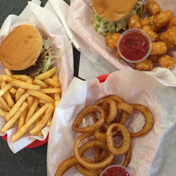 JC's Burger House - 10 tips from 414 visitors
