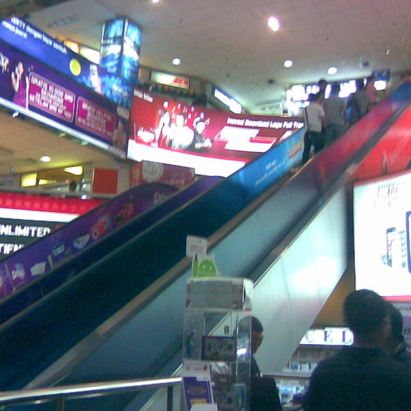 Istana Bandung Electronic Center (BEC) - 692 tips from 43978 visitors