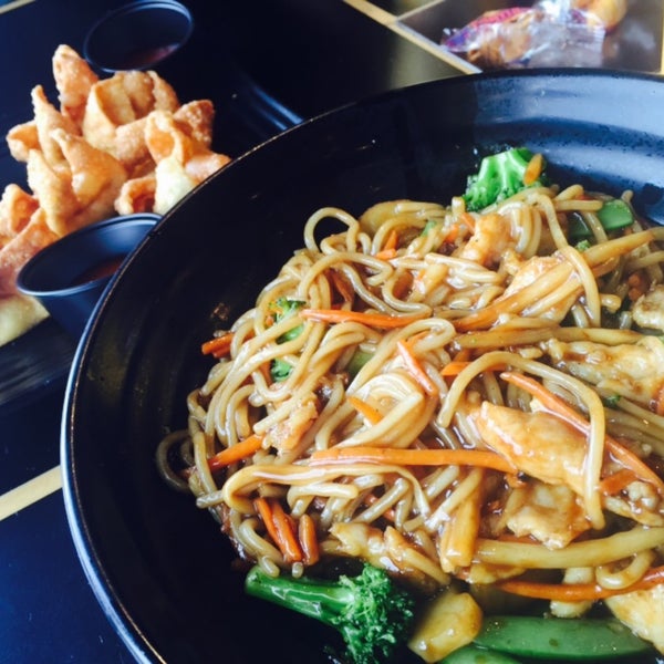 Fire Bowl Cafe (Now Closed) - Asian Restaurant in Uptown Broadway