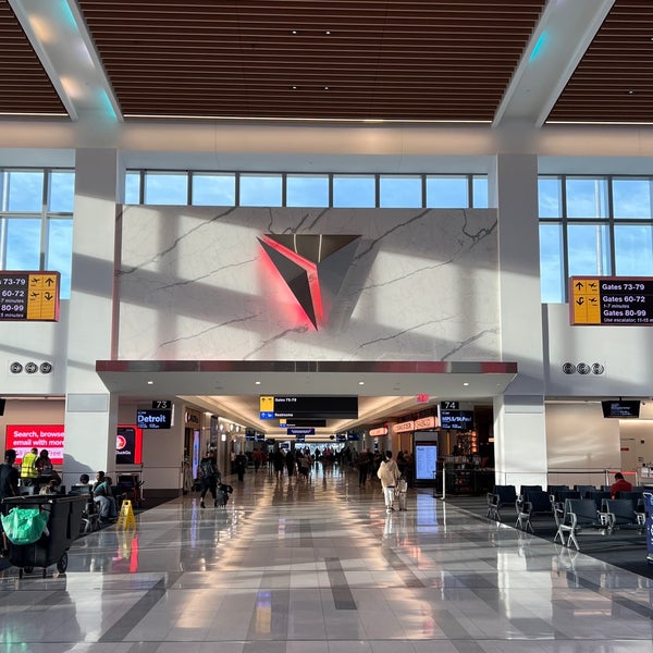 Concourse E - Airport Terminal in New York