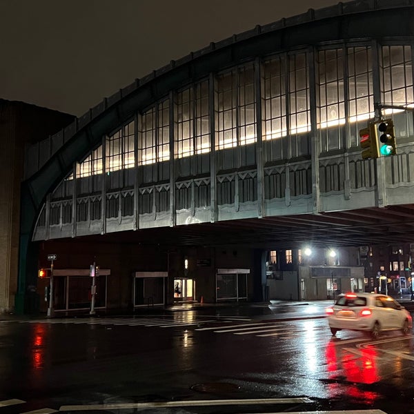 Photos at MTA Subway - 4th Ave/9th St (F/G/R) - Metro Station in Gowanus
