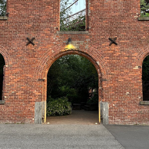 The Max Family Garden - DUMBO - Brooklyn, NY