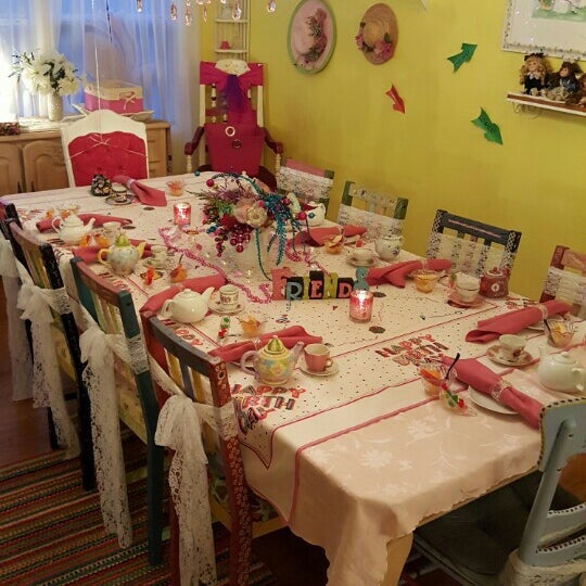 The Doll House Tea Room - Barclay Hills - Oregon City, OR