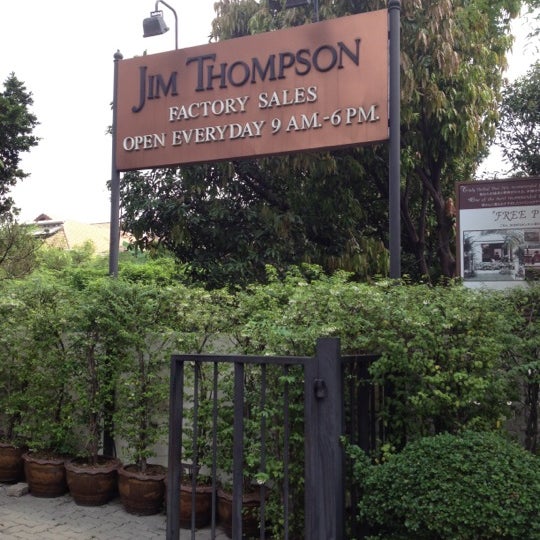 Photos at Jim Thompson Factory Sales Outlet - Boutique in พระโขนง