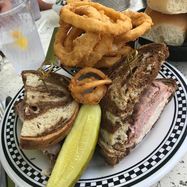 The Lucky Dill - Deli