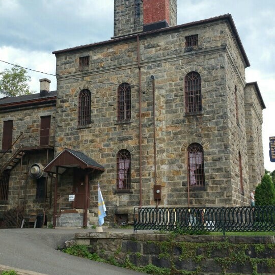 The Old Jail - 9 tips