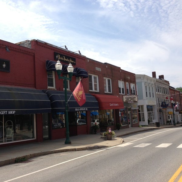Downtown Ellsworth - Travel and Transportation in Ellsworth