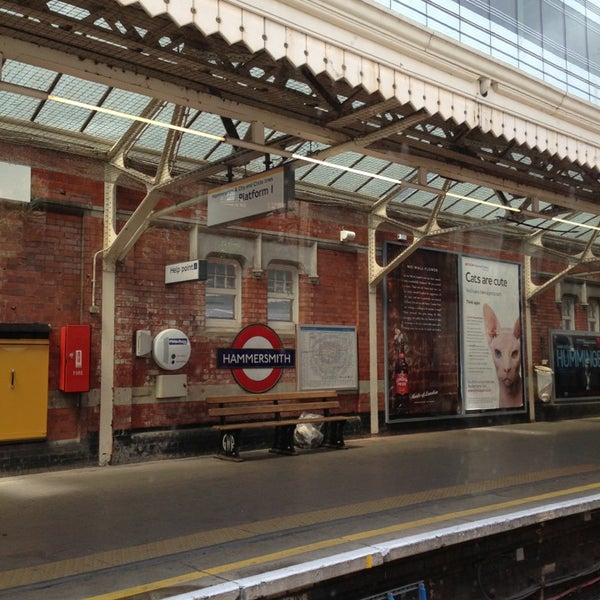 Hammersmith London Underground Station (Circle and H&C lines) - Metro ...