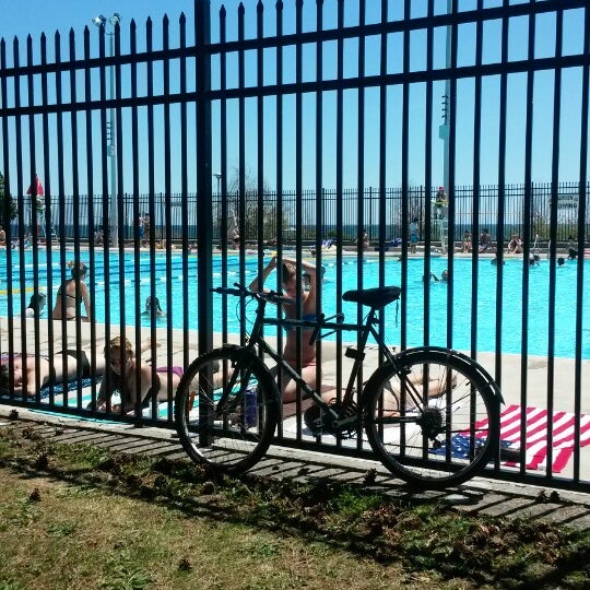 Photos at Sunnyside Gus Ryder Pool - 3 tips