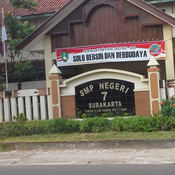 SMPN 7 Surakarta - Jalan Mr. Sartono No. 34