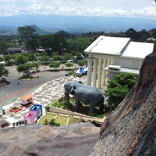 Pohon Inn Hotel - Batu, Jawa Timur