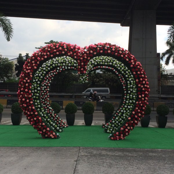 Photos at Paseo de Magallanes Commercial Center - 10 tips