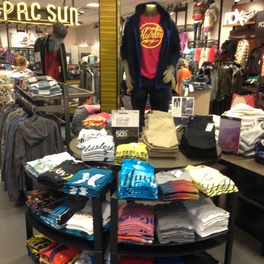 PacSun - Mesa Mall - 1 tip