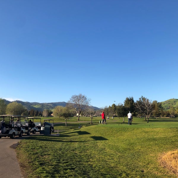 Paradise Valley Golf Club - 3950 Paradise Valley Rd