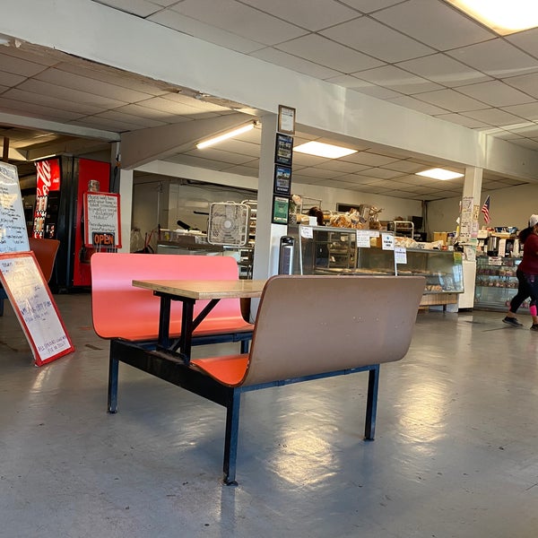 Kanemitsu Bakery - 79 Ala Malama St.