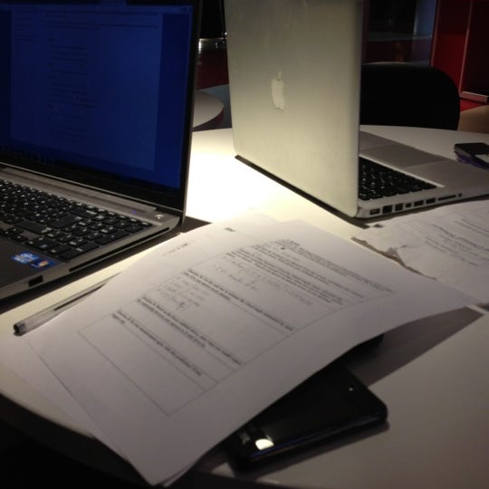 Mile End Library - Mile End, Greater London