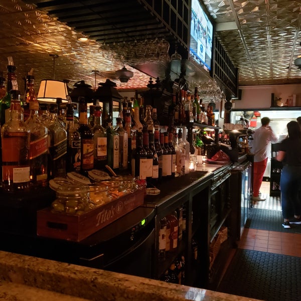 Plum Point Bistro - Restaurant