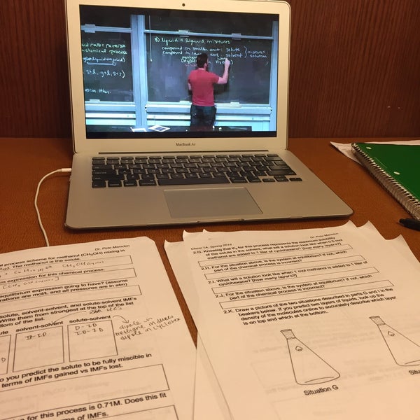 Clark Kerr Building 7 Lounge - College Residence Hall in Berkeley