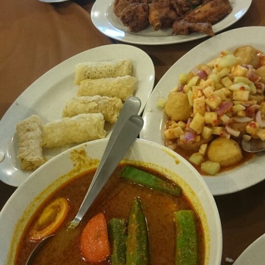 Nyonya Manis Sayang